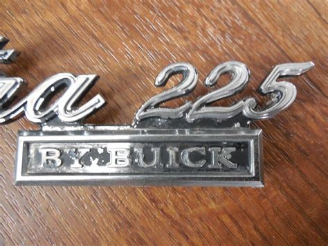 Buick Electra 225 Script Emblem 1970 14 Panel 8752337 2 Nice Emblem 1969 70 4545579813