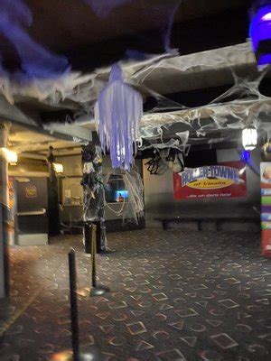 Roller Towne Updated October 2024 57 Photos And 57 Reviews 520 S
