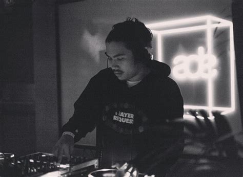 Jarang Diekspos Ini Sosok Daffa Jenaro Muchtar Putra Kedua Titi Dj