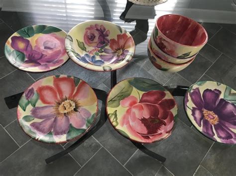 Pfaltzgraff Dish Set