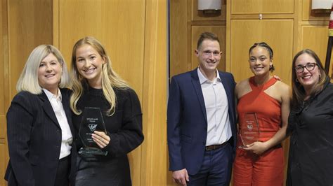 Lauren Devaney 2022 23 William Smith Basketball Hobart And