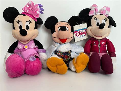 Disney Mickey And Minnie Mouse Bundle Hobbies And Toys Toys And Games On