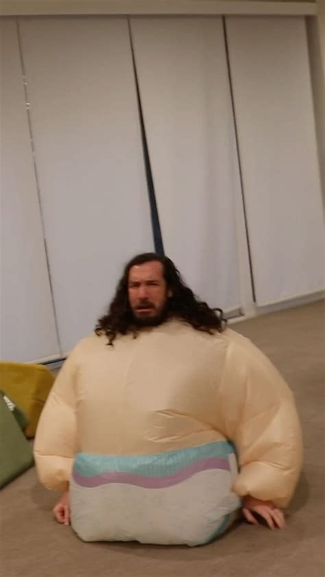 We Went To Disneyland But In Minecraft 😂 Met Lots Of Disney