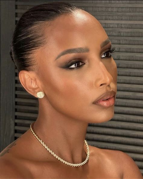Pin By Joyce On Makeup Brown Skin Makeup Makeup For Black Skin Chic