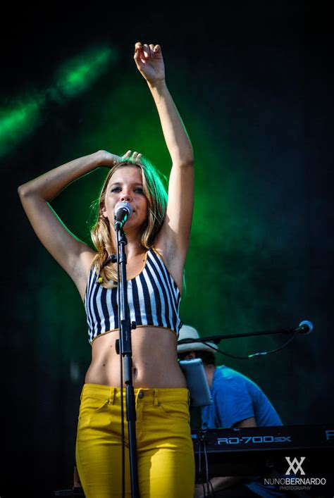 Classify Mel Do Monte