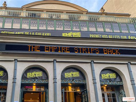 The Empire Strips Back Le Show Burlesque Star Wars De Retour Au