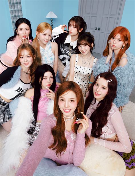 2025年11月19日水発売、niziu 3rd Album『new Emotion』購入特典が決定！！ Niziu ソニーミュージックオフィシャルサイト