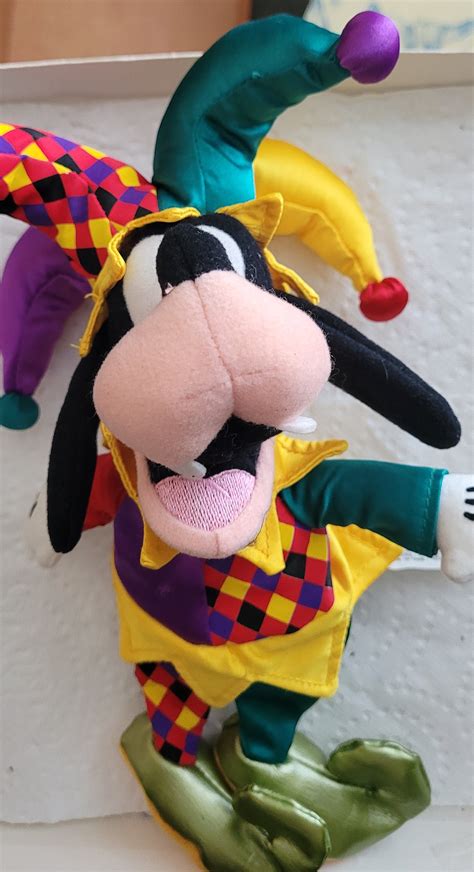 Disney Goofy Jester Beanbag Plush Figure Dad T Mom T Friend T