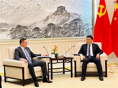 ХАлтай Анхны долоо” сангийн Монгол Ардын Нам Facebook