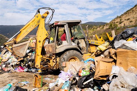 Benefician Gobierno De Ensenada Y Cemex A Estudiantes De Cbtis E Ite