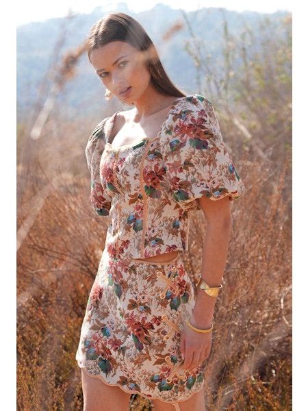 Judy Puff Sleeve Beige Tapestry Top M Refinery
