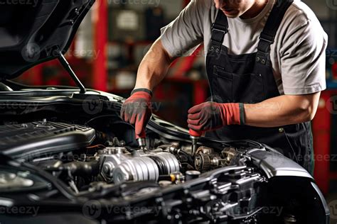 Profesional Mecánico Trabajando En Auto Reparar Tienda Coche Servicio