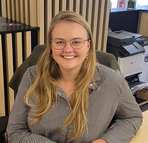 Baken Vanaf Vandaag Komt Floor Annaert Ons Team Voltijds Vervoegen Na Een Vakantiejob In Ons