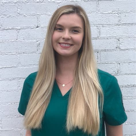 Alexis Bodnar Surgical Acute Care Nurse University Of Maryland