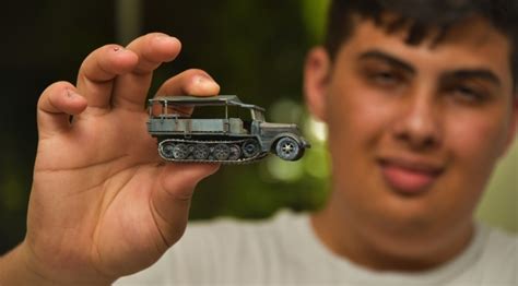 Maket Tutkunu Aliağalı Devrim Baran Gündüz Türkiye 1incisi Oldu Aliağa Medya