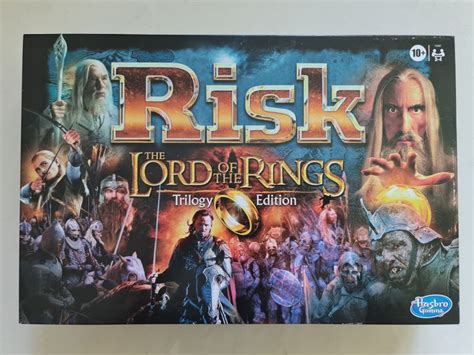 Risk The Lord Of The Rings Trilogy Edition 2003 Board Game Board