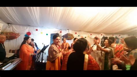 Ladies Sangeet Singer Indian Wedding Entertainment Dholki Sangeet Youtube