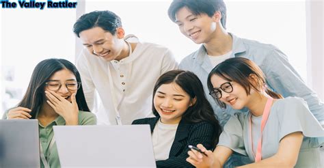 Perbedaan Generasi Milenial Dan Gen Z Cari Tahu Disini The Valley