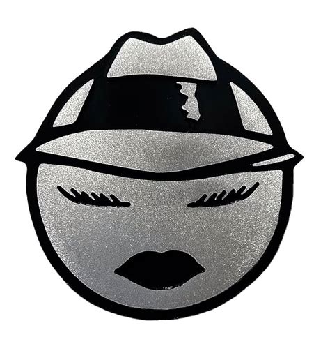 Lowrider Girl Logo Modelo Partners With Motortrend To Publish