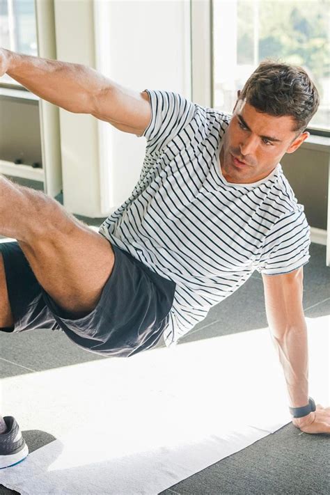 Zac Efron Clothes And Outfits Star Style Man Celebrity Mens Fashion