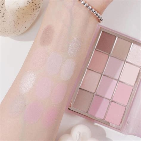 【美容美妆】wakemake 甜美系女孩必备 Soft Blurring Eye Palette 推出新色盘 07 Pure Lavender