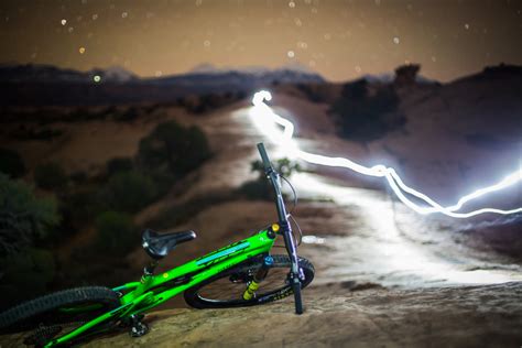 무료 이미지 겨울 빛 밤 모험 어두운 차량 정경 어둠 그림 우뢰 장난 시원한 유타 표 5d 서사시 르 Iii 모압 스크린 샷 피어스