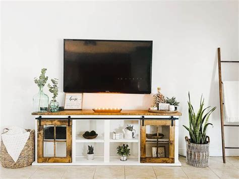 Living Room Entertainment Center Decor Ideas