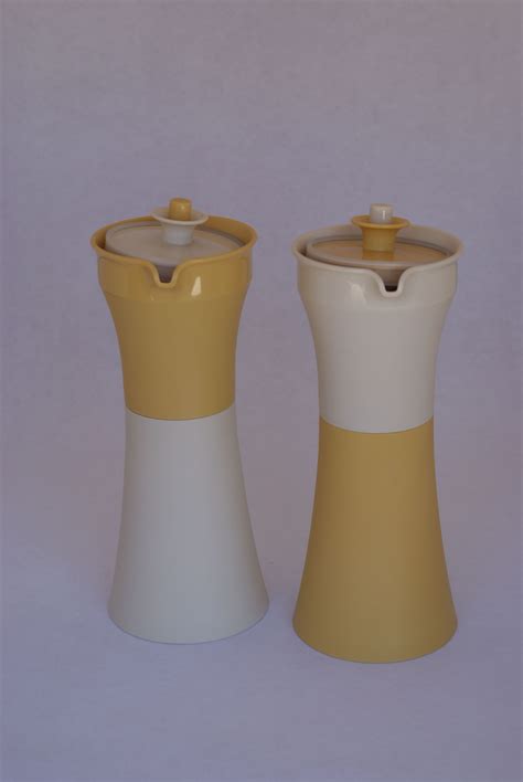 √ Tupperware Salad Dressing Container Amanda Herrera