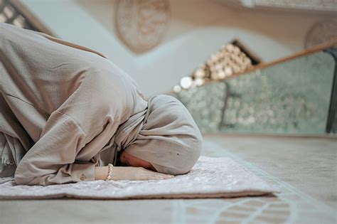 تحقیق درباره نماز انواع نمازها احکام و آداب نماز خواندن ایده آل مگ