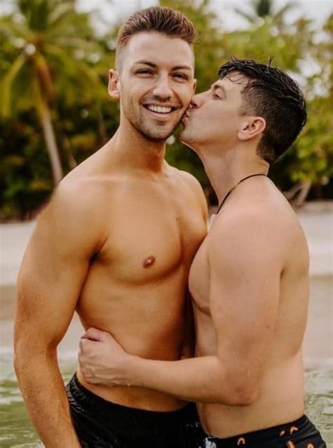 Hot Gay Couple On Tumblr