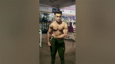 Posing💪🏻🔥 Alex Safi Shorts Viral Shortvideo Youtube