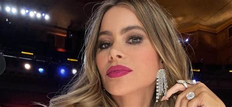 Sofia Vergara Suns Her Buns To Fight Unprotected Sun