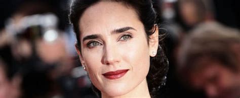 ۲۱ آذر از عرضه کنسول Psp تا تولد جنیفر کانلی زومجی