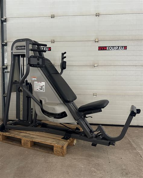 Nautilus 2st Pec Fly Gymequipeu Professional Gym Equipment