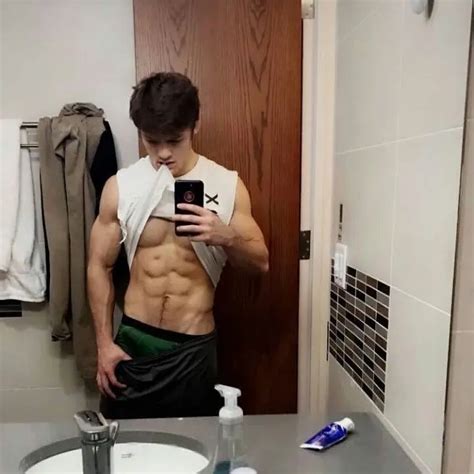 Dylan Geick American Vlogger And Wrestler Scrolller