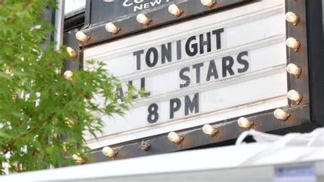 Retro Marquee Sign Light Bulbs Movie Theater Or Cinema Theatre