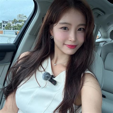 클로이 Chloe 좋은 경험이였던 대회💖 다시 하라면 절대 못해 미인대회드레스셀카셀스타그램selfie미시즈코리아 Instagram