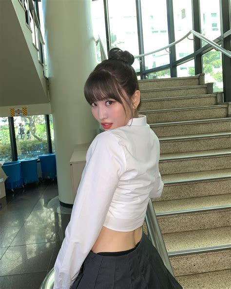 220902 Twice Momo Instagram Update Kpopping