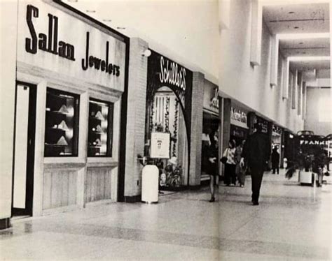 Taylor Southland Mall Court Connector 1970s This Locat Flickr