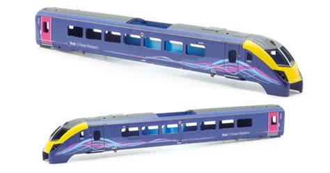 Revolution Gets Dynamic With N Gauge Class 180 Fgw Hull Trains Livery