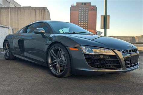 Audi R8 Color Burdeos Audi R8 V10 Armytrix Shiftech