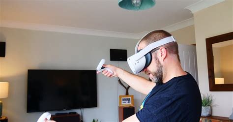 Functional Performance In A Virtual Reality Task With Differential