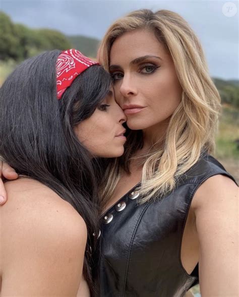 Photo Mariage Secret Mariage Parfait Clara Morgane Et Sa Soeur