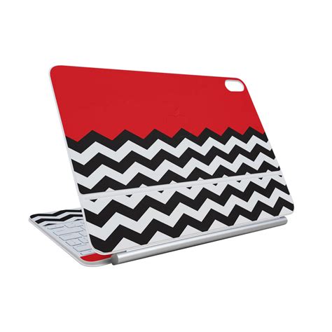 Red Chevron — Mightyskins