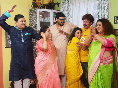 Newly Married Couple Sudipta Chakraborty Swarna Shekar Joardar To Feature In A Fun Game Show