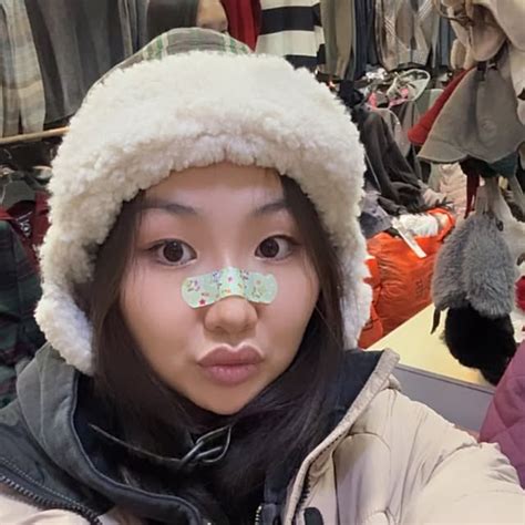 О Ээгий Eberita • Threads Say More