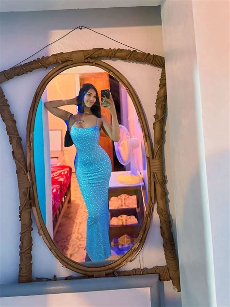 Ellain Colombian Escort In Tokyo