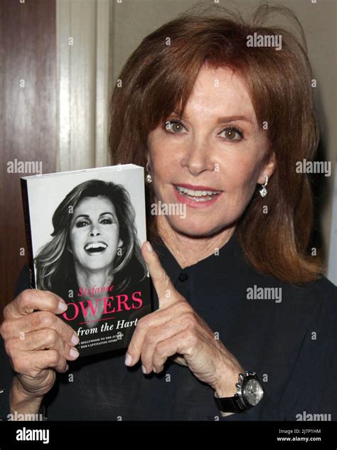 Los Angeles Apr 12 Stefanie Powers At The Hollywood Show April 2014