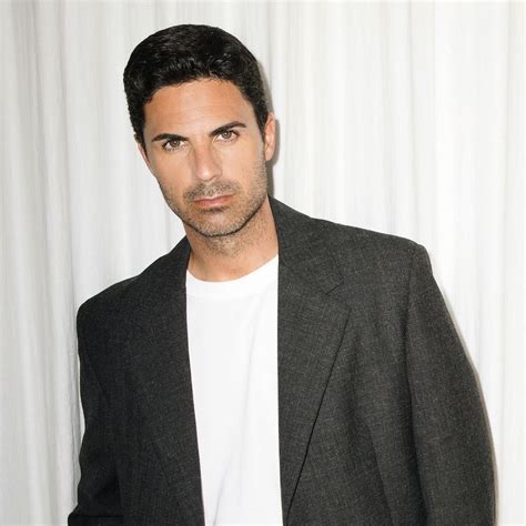 Andrew Weitz Is The Hollywood Stylist You Need To Follow British Gq British Gq