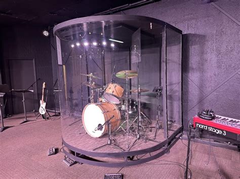 Acrylic Vs Seamless Drum Shields Which Is Right For You